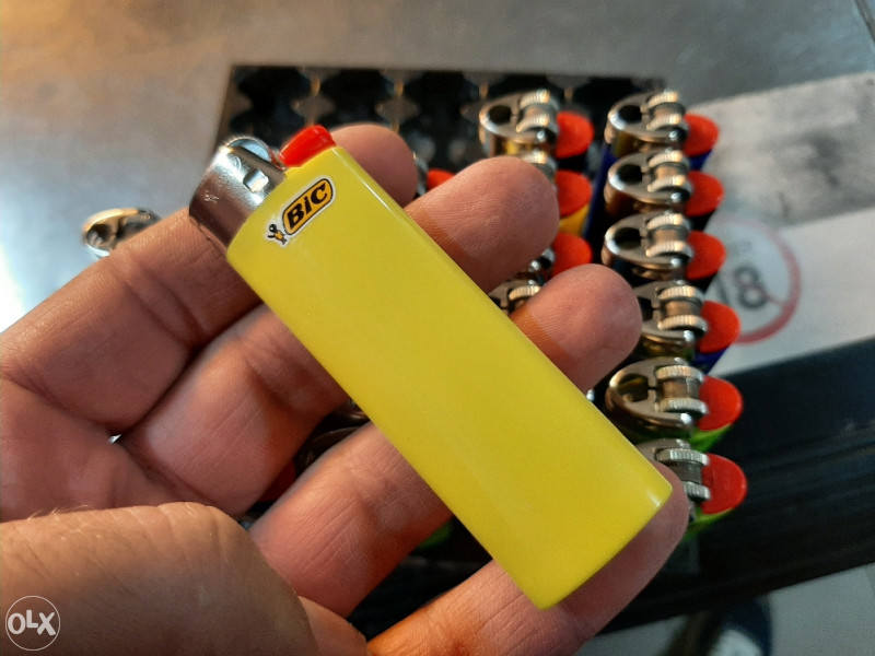 Upaljaci upaljac BIC 50.komada maxi bic - Upaljači - OLX.ba