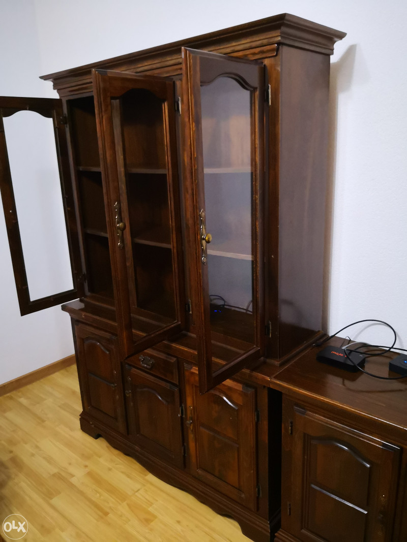 Drvena komoda - Komode/Vitrine - OLX.ba