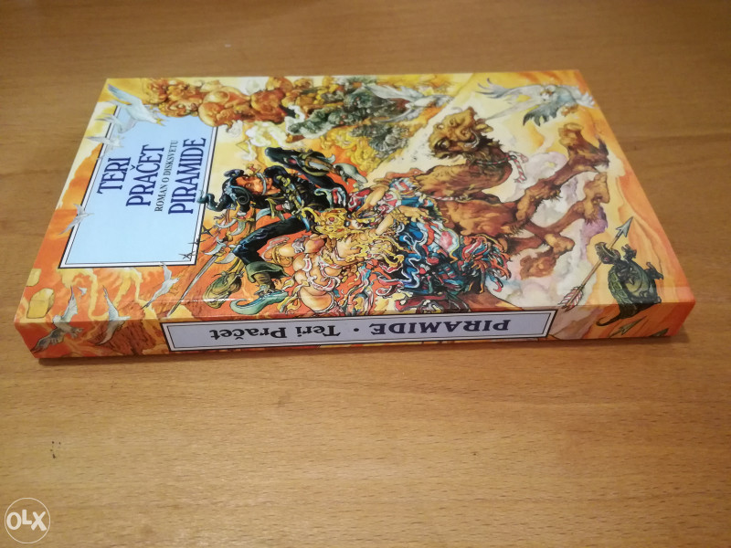 Terry Pratchett Teri Pracet Piramide - Beletristika - OLX.ba
