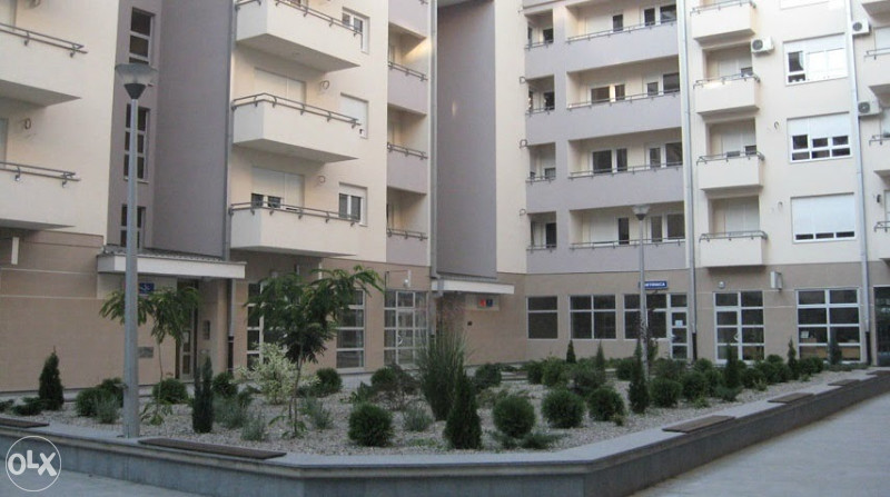 Namještena garsonjera u Malbasic zgradama 065/750-732 - Stanovi i ...