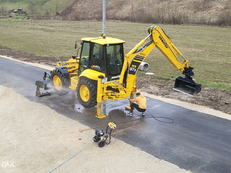 Bager skip kombinirka KOMATSU WB 97s - Kombinirke - OLX.ba