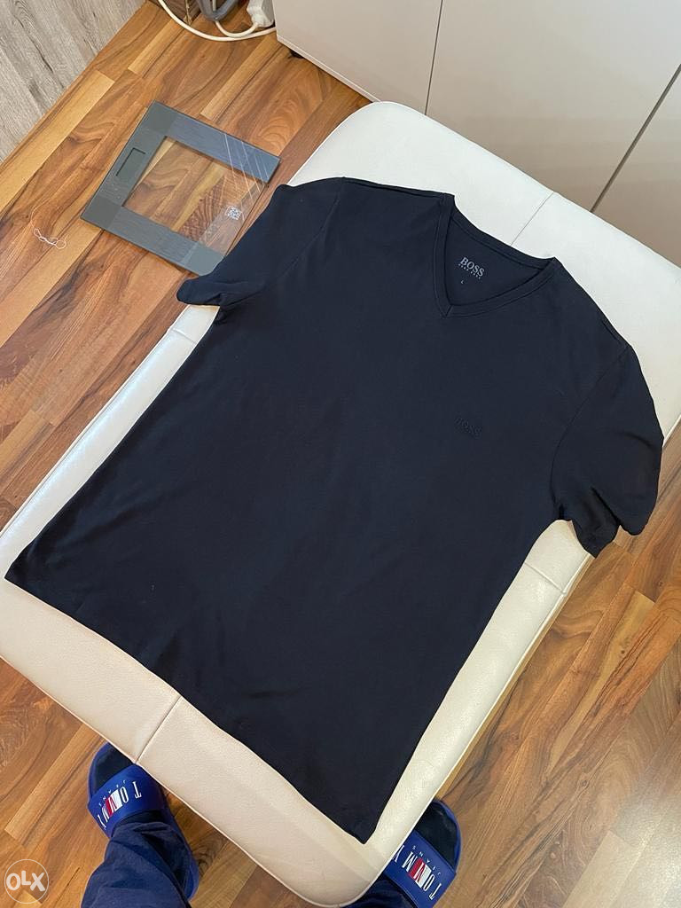 *HUGO BOSS* Majica (muska) vl.M, L i XL - Majice i košulje - OLX.ba
