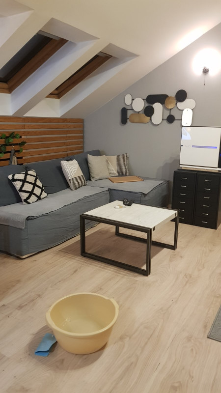 Gumeni pod, guma, podloga, za poslovne prost. predulaz, teretana ...