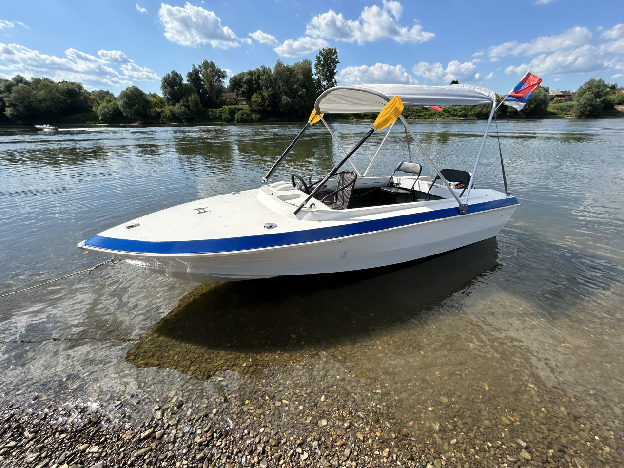 Gliser brod camac - Nautika - OLX.ba