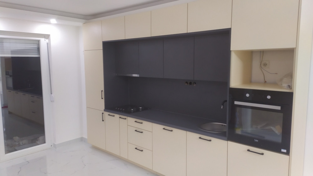 KUHINJE,PLAKARI,ORMARI,KOMODE...SVE OD PLOCASTOG NAMJES - Kuhinje po mjeri - OLX.ba