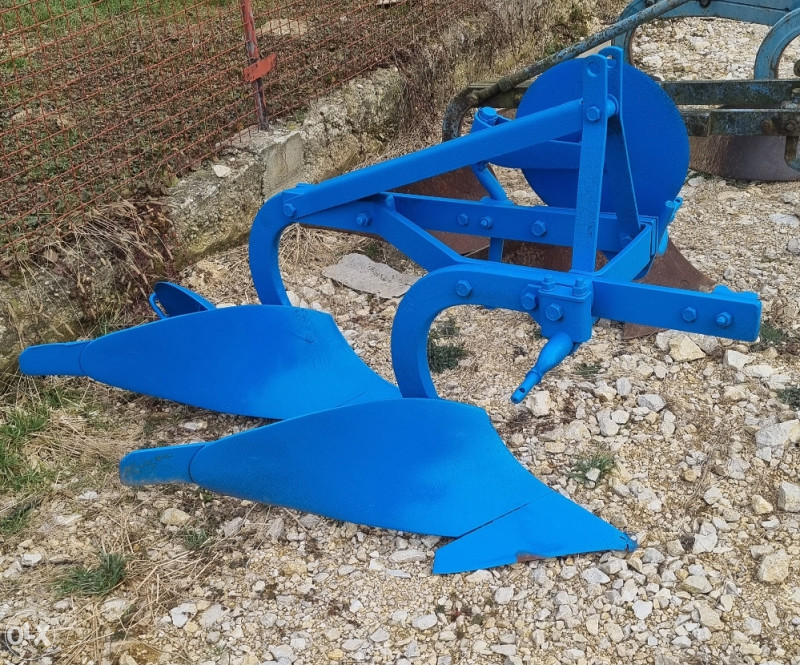 Plug 12 col - Plugovi - OLX.ba