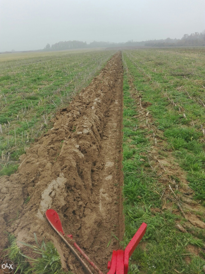 Plug 14 cola dvobrazni plugovi i druge mašine - Plugovi - OLX.ba