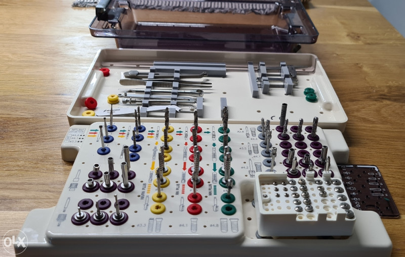 Implant kaseta +prosthetic Straumann - Stomatološka - OLX.ba