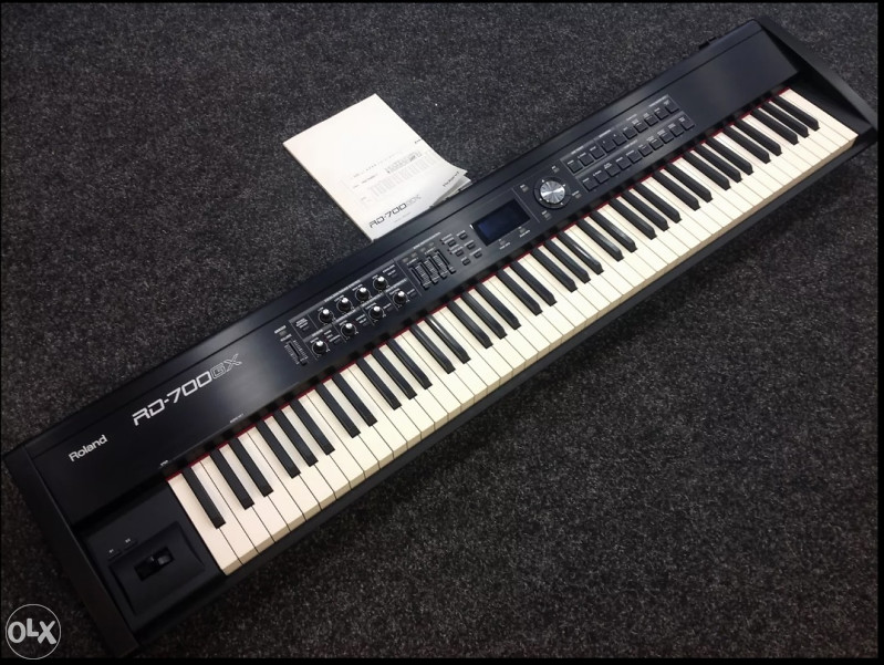 Stage piano Roland RD 700 NX - Klavir - OLX.ba