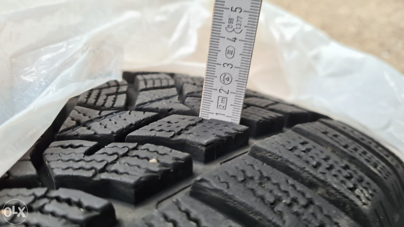 Zimske gume Dunlop 215 60 R16 - Gume - OLX.ba