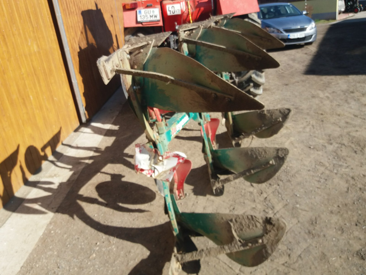 Plug Prevrtac tri brazde - Plugovi - OLX.ba