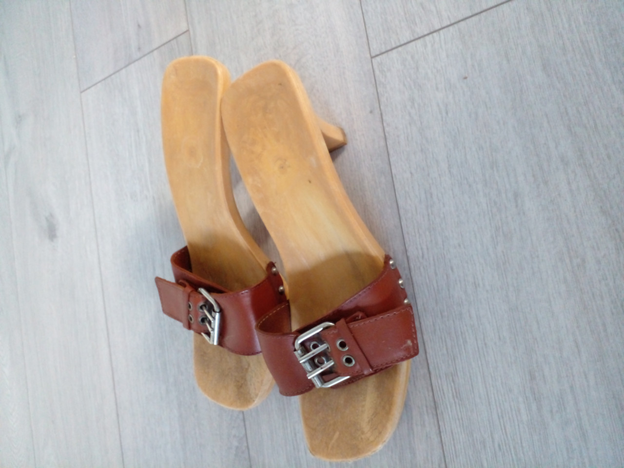 Zenske papuce . - Papuče i japanke - OLX.ba