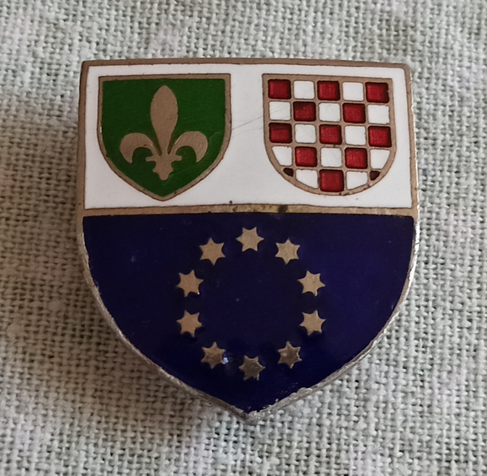 Grb Federacije - Federacija BiH - FBiH - Vojne i policijske oznake - OLX.ba