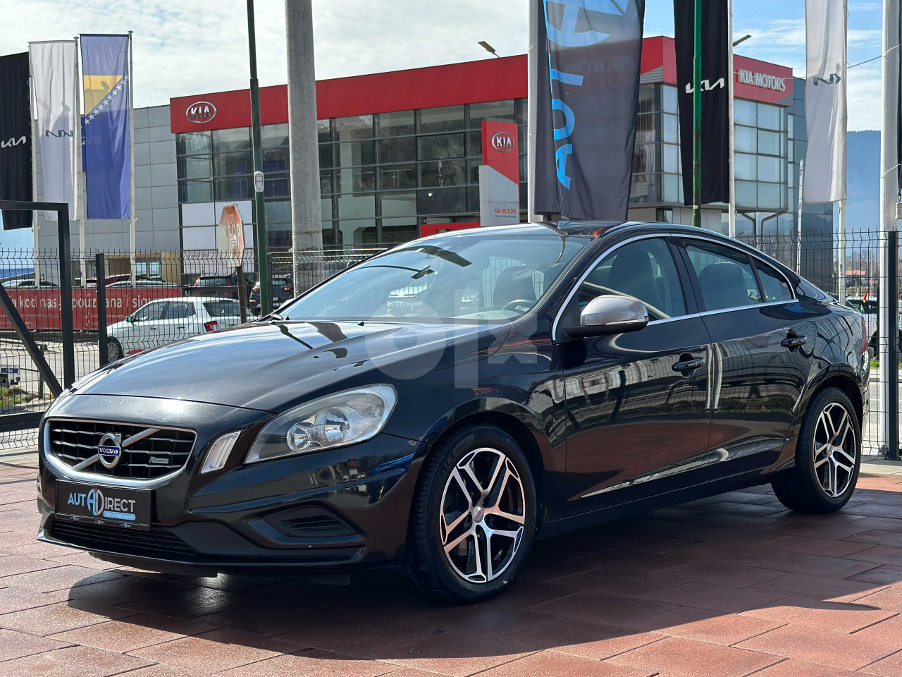 Volvo S60 2.0 D3 R-Design - Automobili - OLX.ba