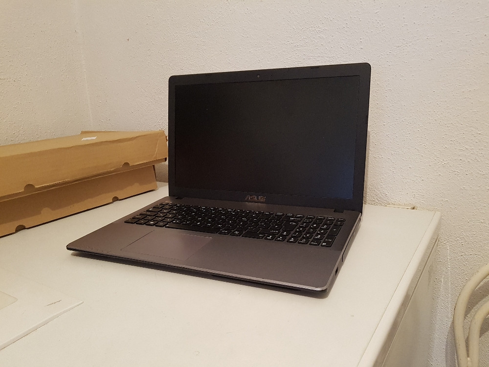 Asus R510D , dijelovi , neispravna ploča - Laptop u dijelovima - OLX.ba
