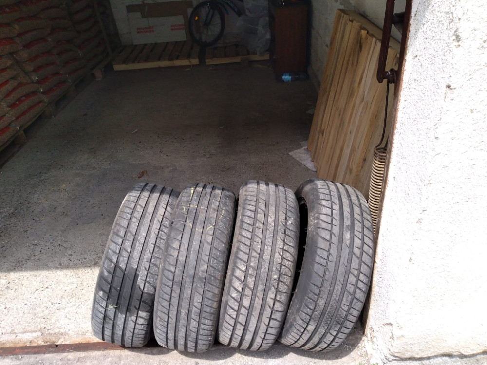 Tigar gume 16" 205/55/16 R16 - Gume - OLX.ba