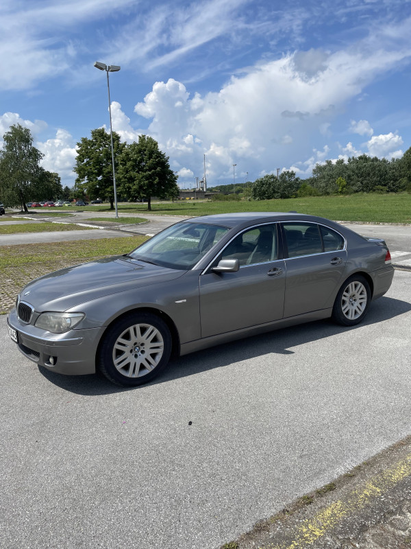 BMW E65 730d 2007 DIJELOVI - Automobili u dijelovima - OLX.ba