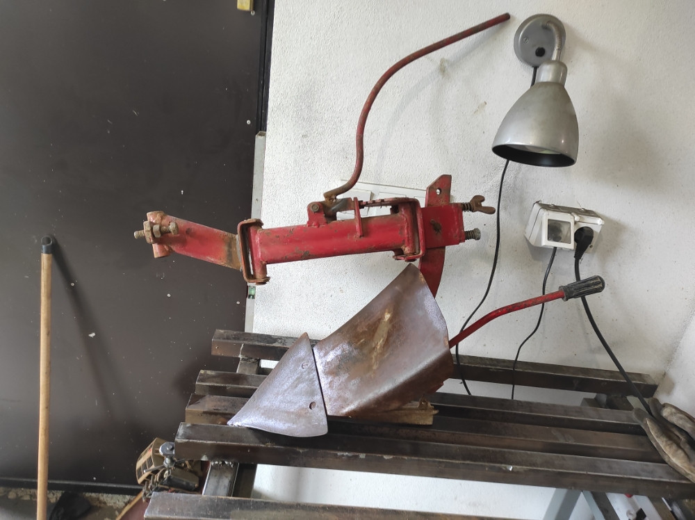 Plug prevrtač za motokultivator - Priključci i oprema - OLX.ba