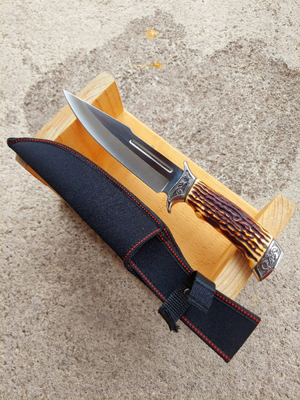 Lovački noz lov ribolov ROG + FOTROLA - Noževi - OLX.ba