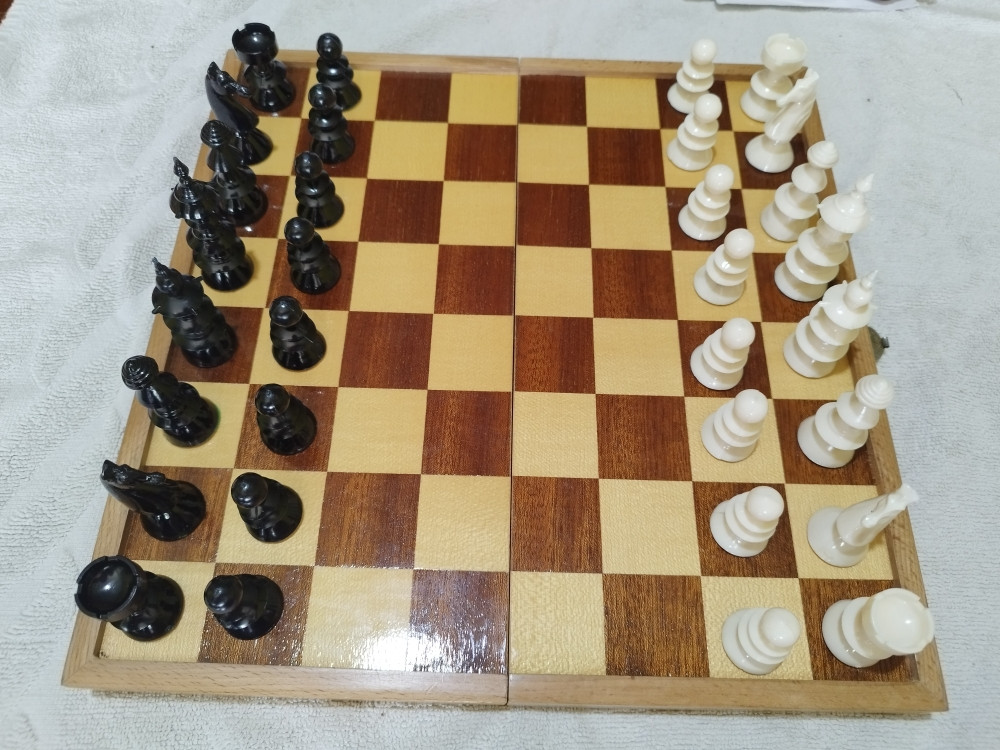 Sah igra - Šahovi - OLX.ba