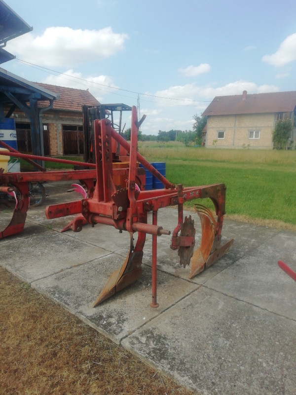 Plug imt 757 visoki - Plugovi - OLX.ba