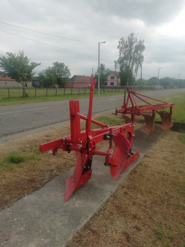 Plug imt 756 niski klinasti - Plugovi - OLX.ba