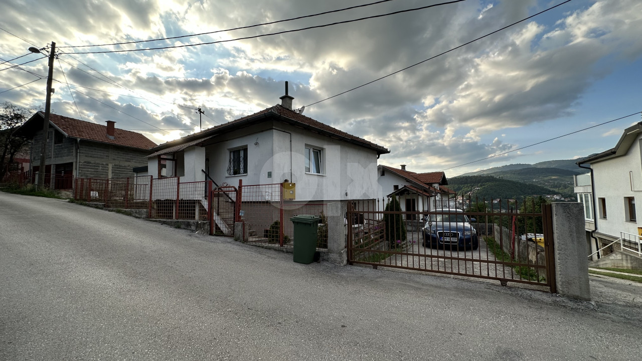 PICCOLO GRANDE PRODAJE /Kuca/Stari grad/ul.Mocila - Kuće - OLX.ba