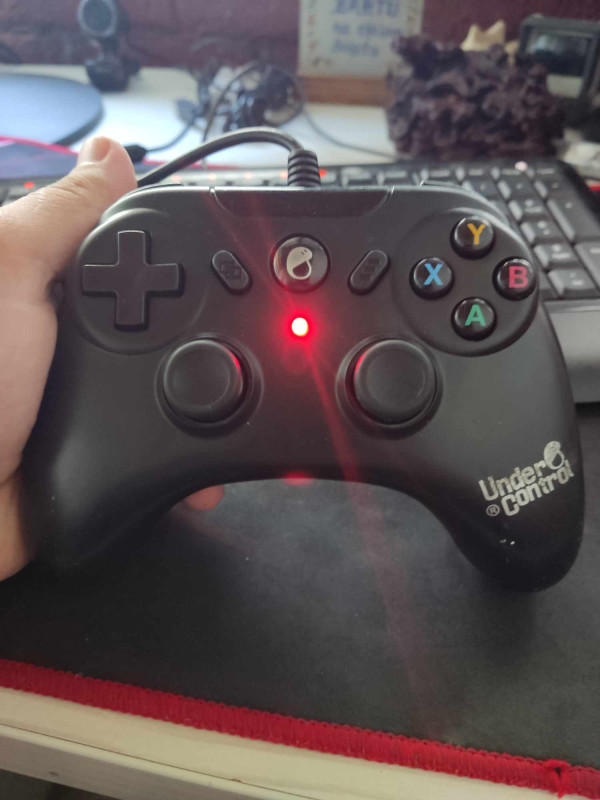 Xbox One / PC dzojstik - Under Control (USB) - Džojstik/Gamepad kontroleri - OLX.ba