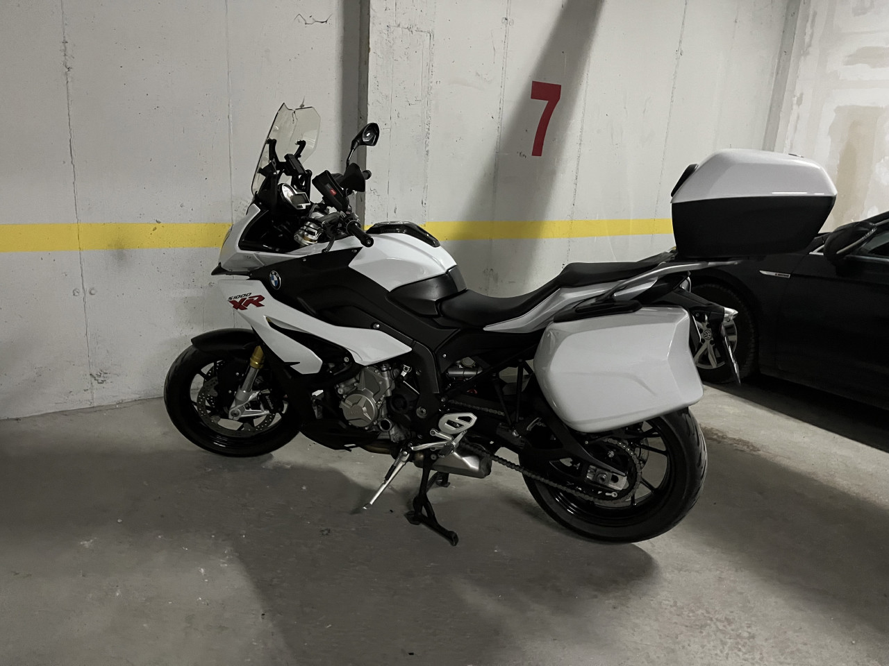 Motocikl bmw 1000xr - Motocikli - OLX.ba