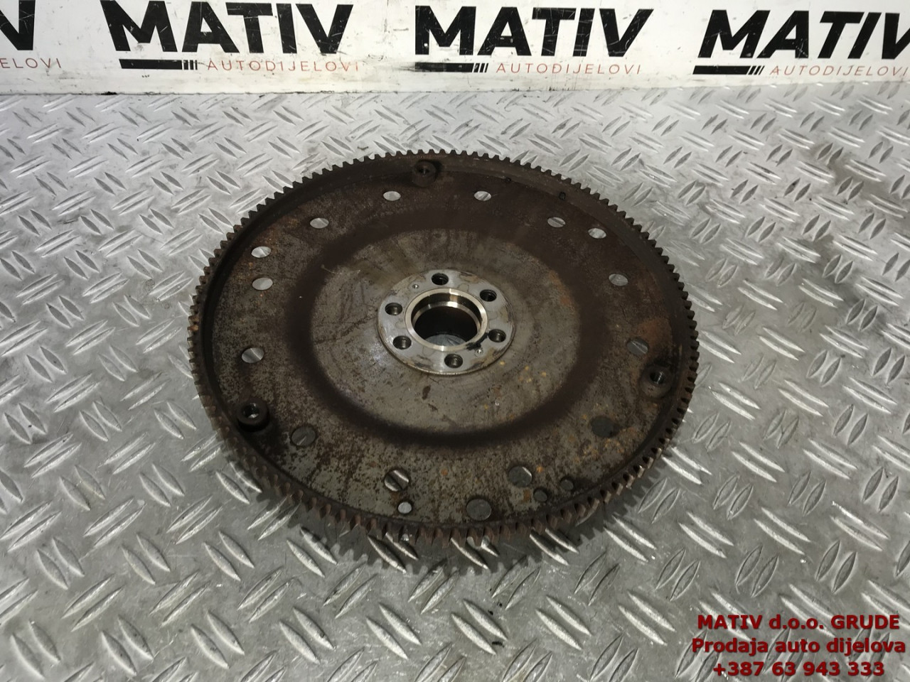 Zamajac obruč Audi A4 B8 2,0 TDI 2009 03G105323K - Kvačila za ...