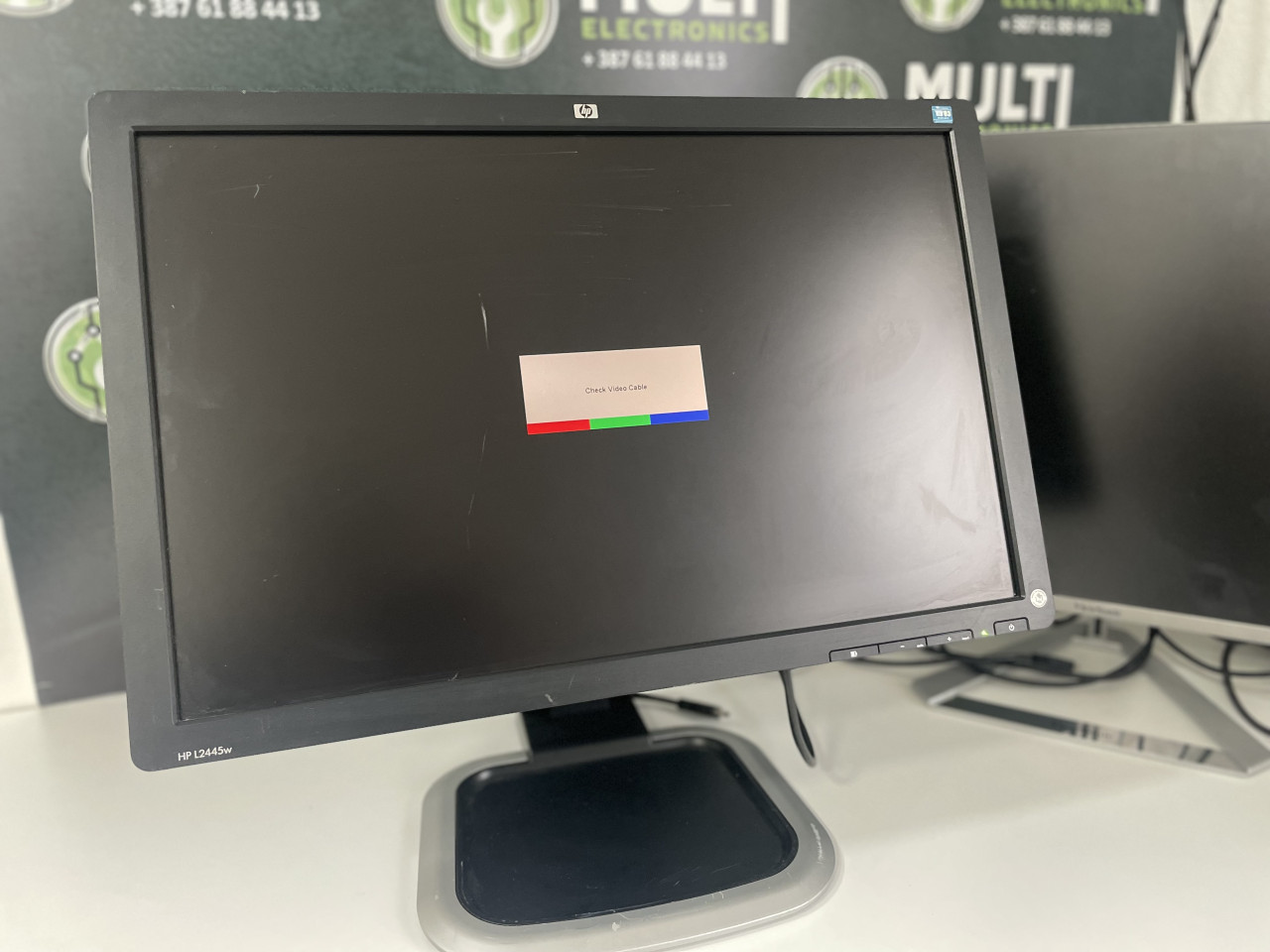 HP L2445w 24-inch veliki ekran LCD Monitor 1920 x 1200 - Monitori - OLX.ba