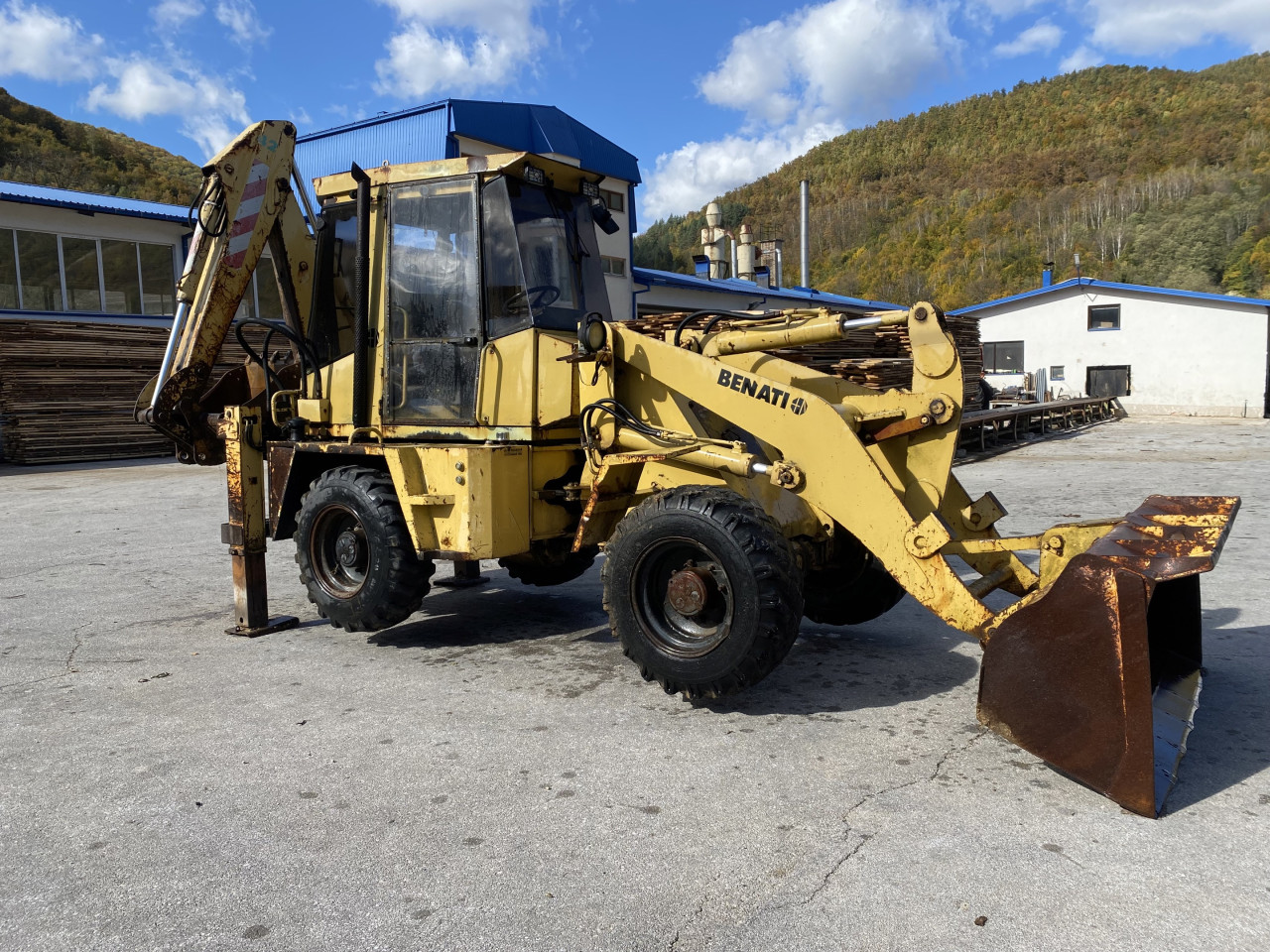 Kombinirka bager skip 4x4 - Bageri - OLX.ba