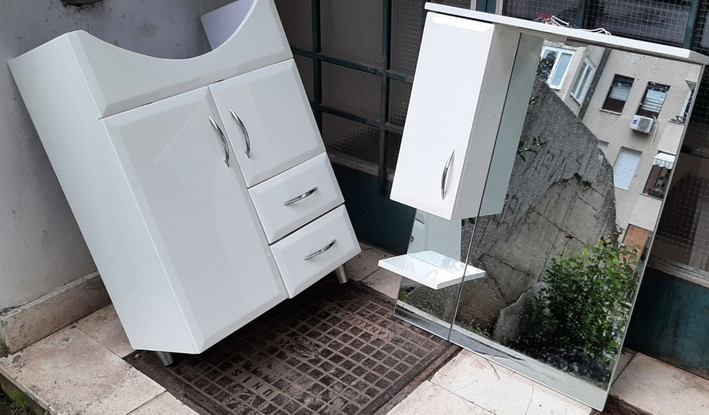 Ormaric za lavabo i ogledalo sa ormaricem za kupatilo - Baze i viseći ...
