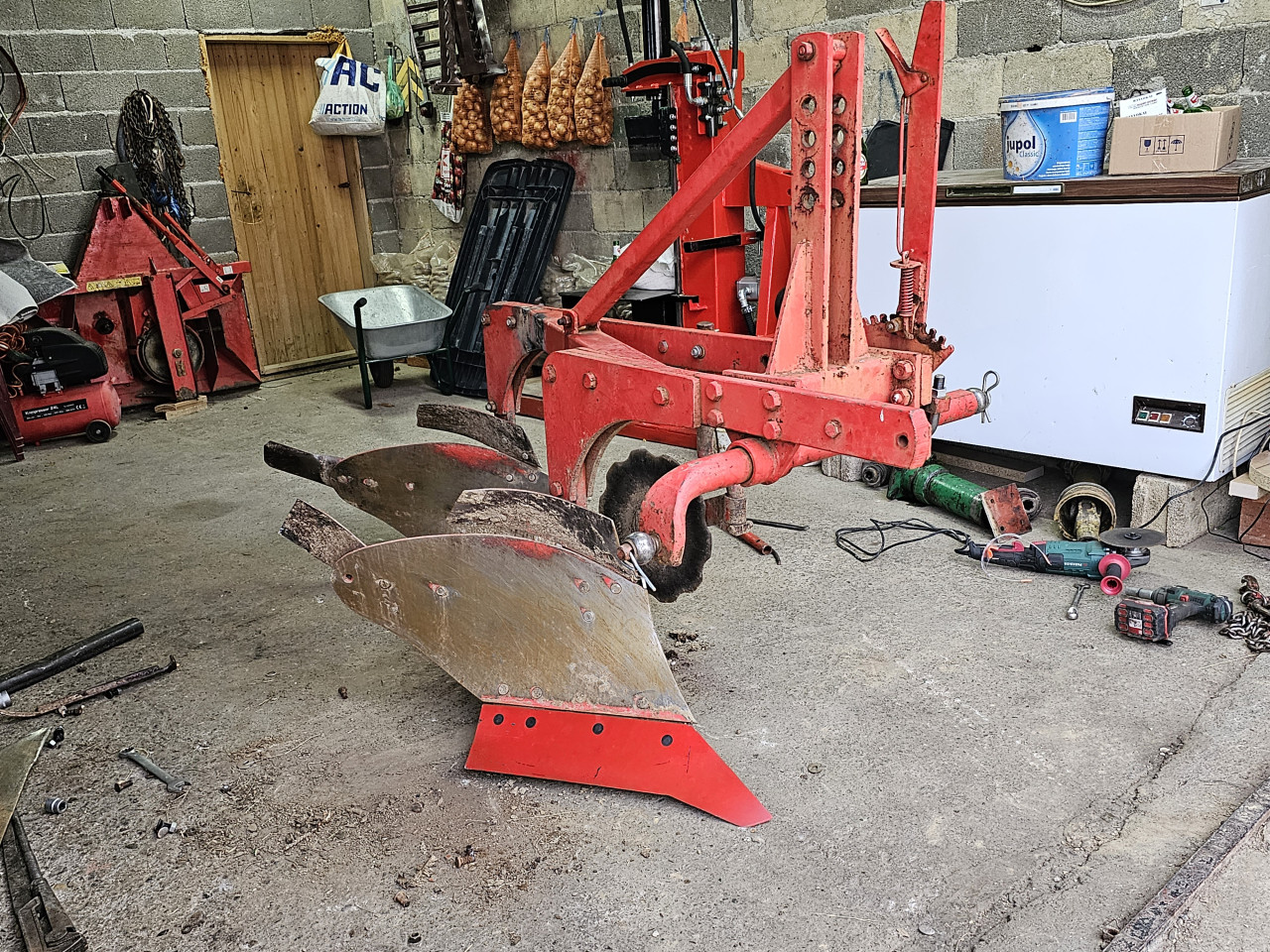 Plug IMT 757 - Plugovi - OLX.ba