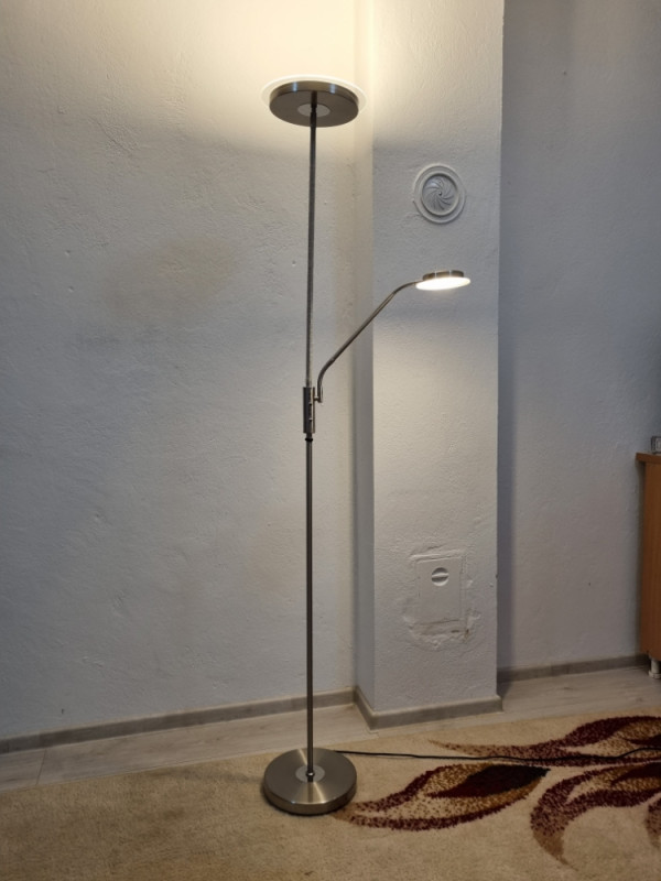 Podna lampa Liv&Bo led sa svjetlom za čitanje NOVO - Podne lampe - OLX.ba