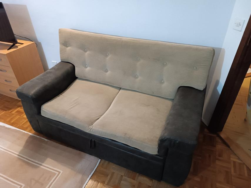 Dvosjed POKLANJAM - Poklanjam (darujem) - OLX.ba