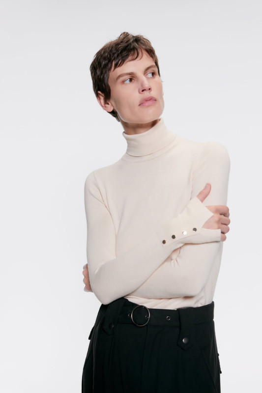 Zara bijela rolka - Majice i košulje za žene - OLX.ba