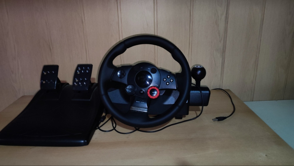 VOLAN LOGITECH DRIVING FORCE GT - Volani za PC i konzole - OLX.ba