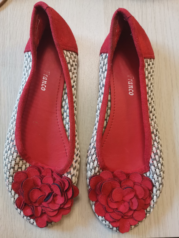 Baletanke crvene - Cipele i Gležnjače za žene - OLX.ba