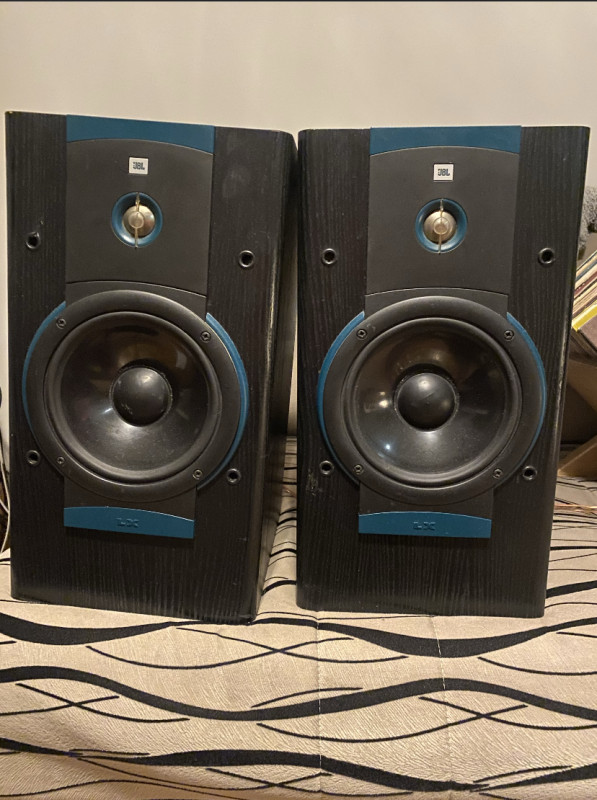JBL LX2 zvučnici - blago oštećen jedan - Zvučnici/Woofer/Kutije (Hi-Fi) - OLX.ba