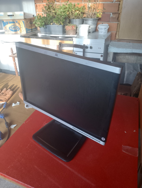 Monitor HP - Monitori - OLX.ba
