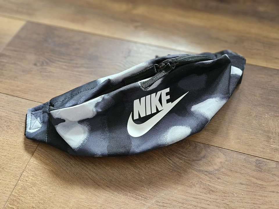 Bubreg Torbica Torba Nike - Torbe - OLX.ba