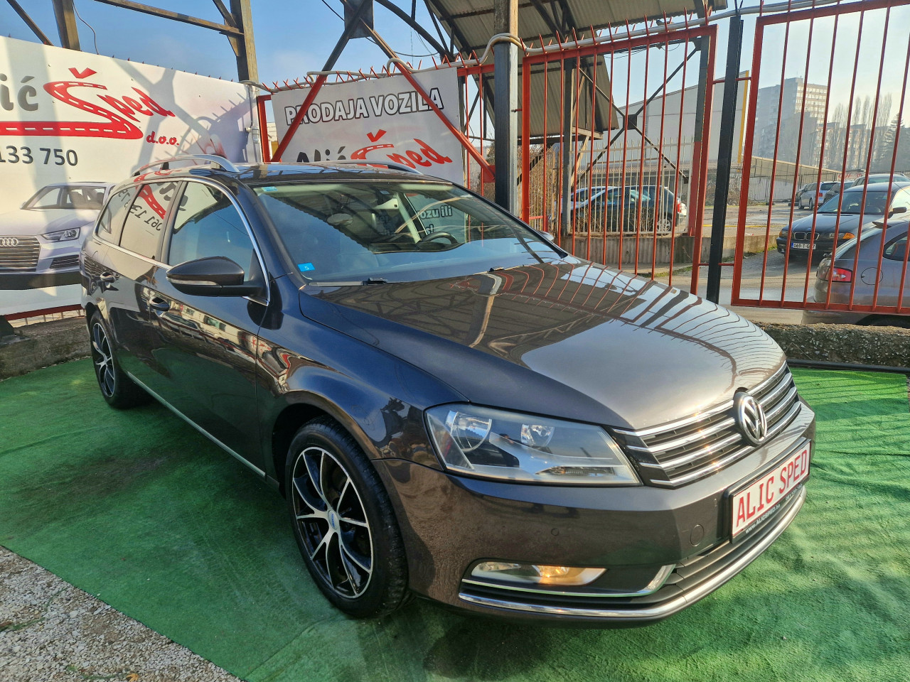 VOLKSWAGEN PASSAT B7 R-LINE ALU NAVI - Automobili - OLX.ba