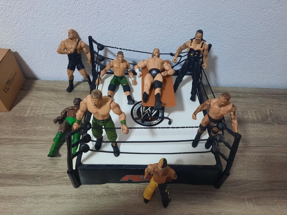 Figure keceri - Figurice - OLX.ba