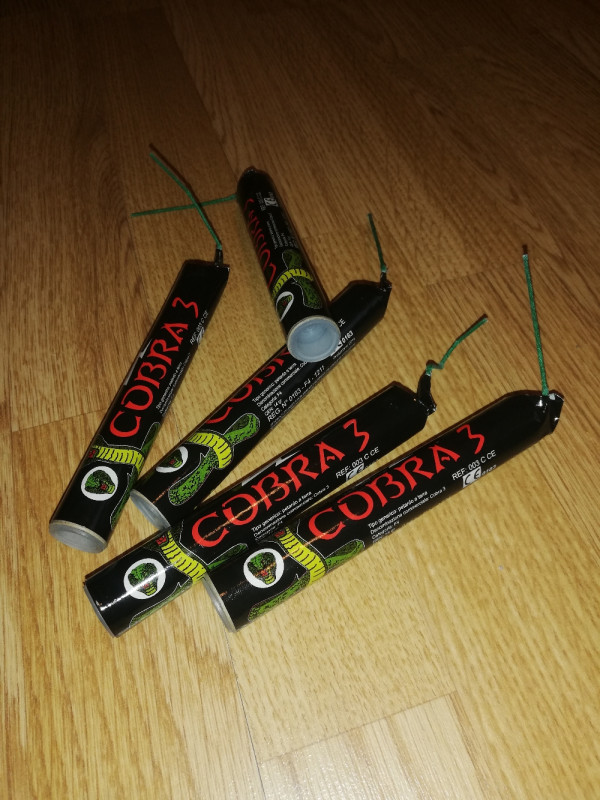 COBRA 3 ORIGINAL PETARDA/PETARDE - PIROTEHNIKA - Pirotehnika - OLX.ba