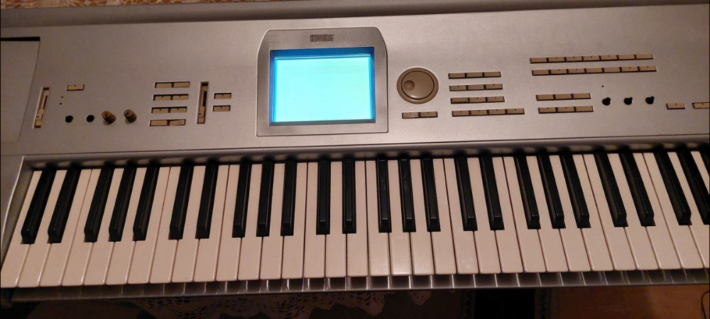 KORG TRITON STUDIO - Klavijature - OLX.ba
