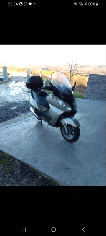 Motocik Aprilia 200 kubika - Motocikli - OLX.ba