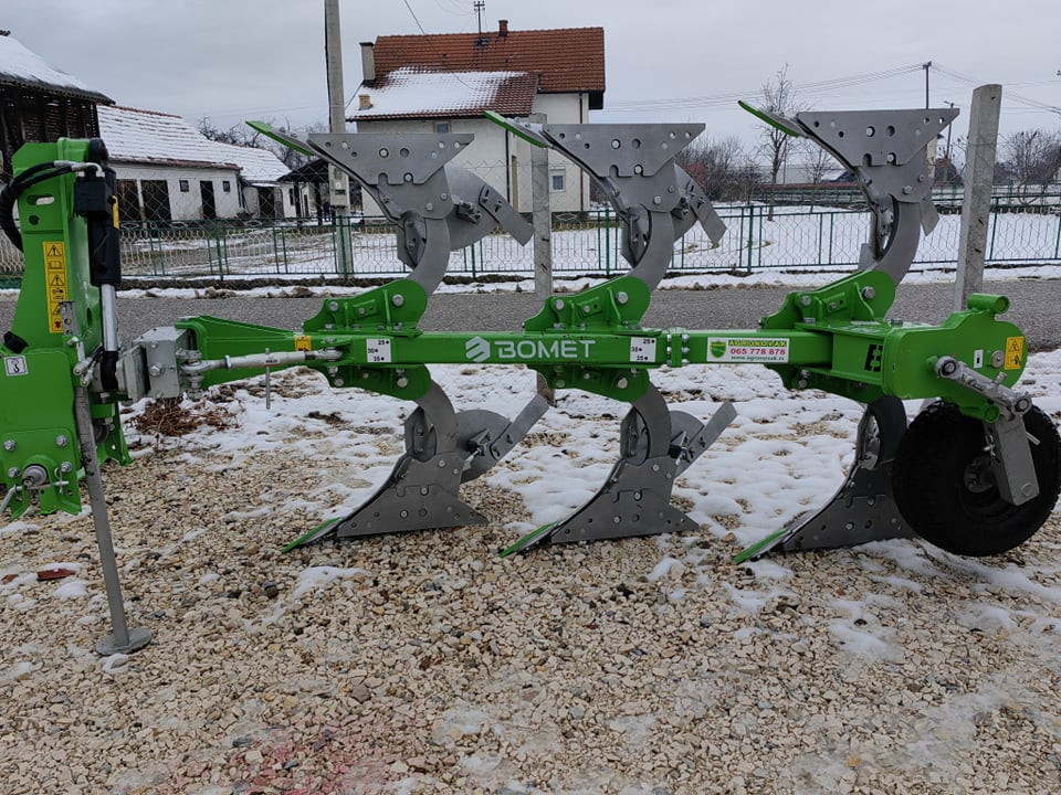 PLUG 3 BRAZDE PREVRTAČ BOMET - Plugovi - OLX.ba