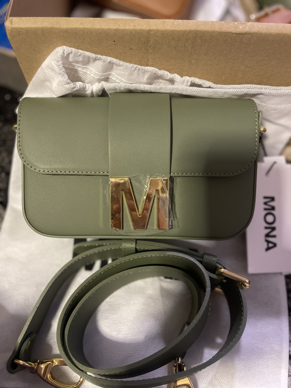 Mona torba nova sa racunom - Elegantne torbe - OLX.ba