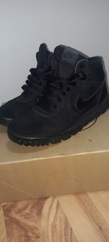 Gojzerice NIKE - Čizme za muškarce - OLX.ba